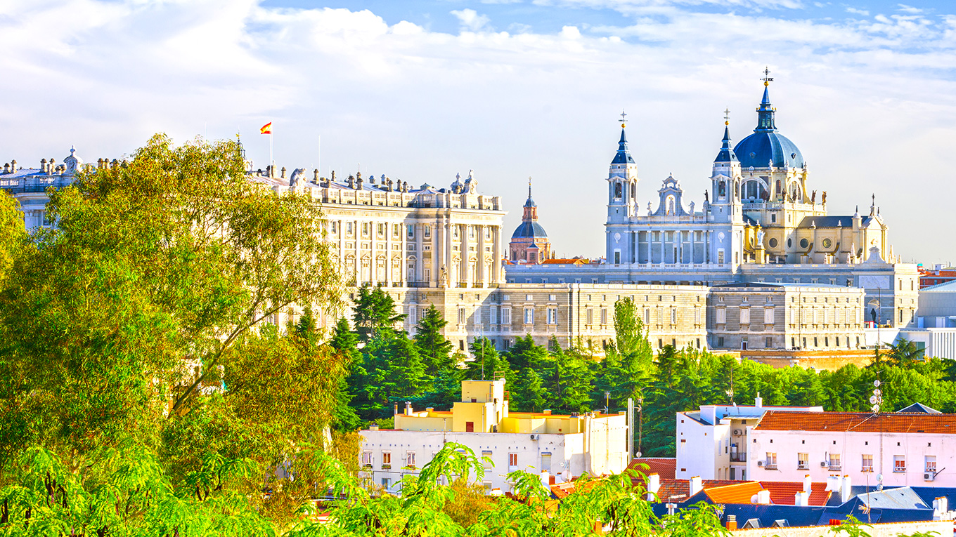 Ofertas de Pasajes a España | VUELOS BARATOS en Despegar