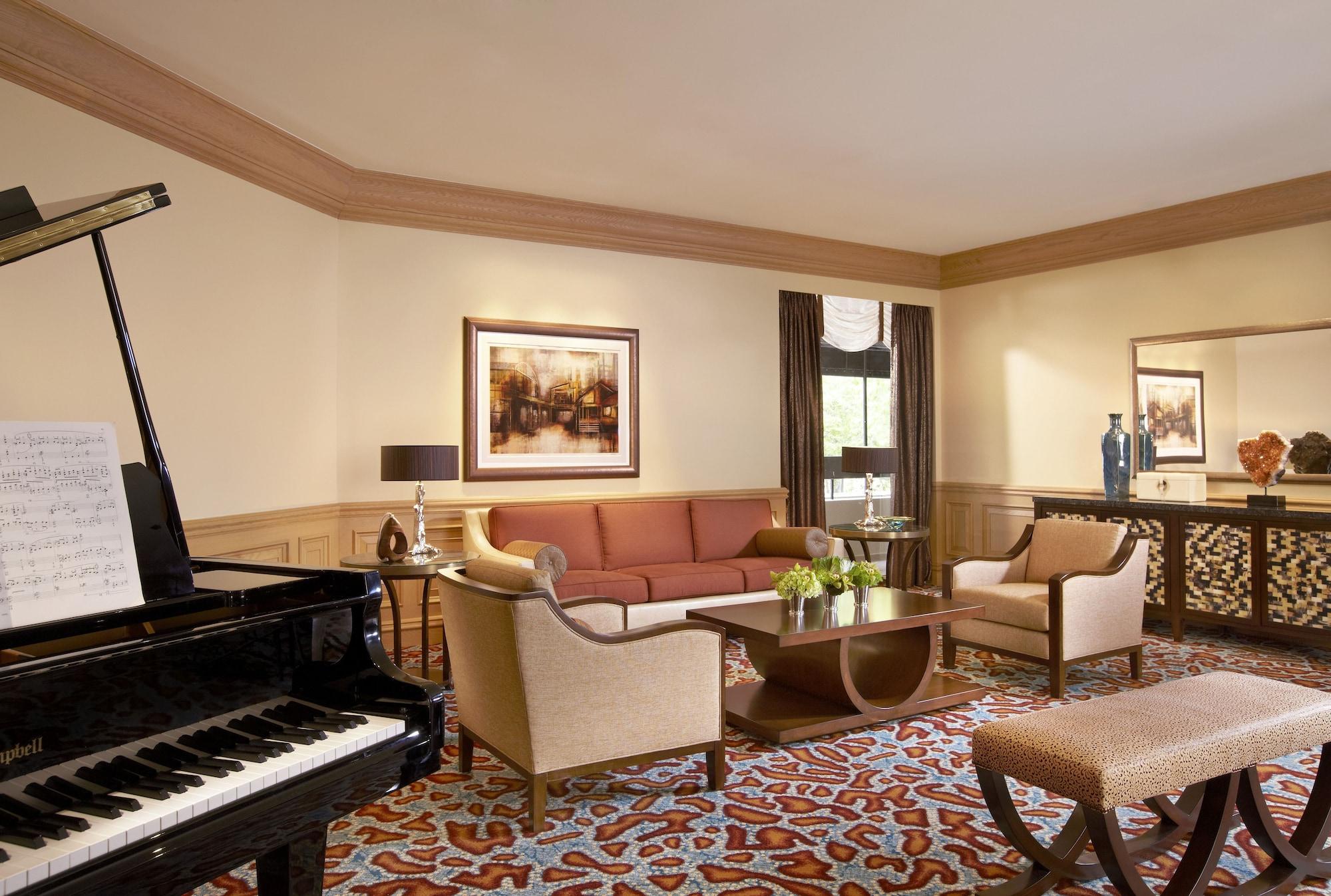 Houston Grand Hotel - River Oaks Houston | Hotéis na Decolar