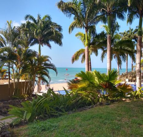 Reserva tus hoteles en Atacames ahora | Despegar