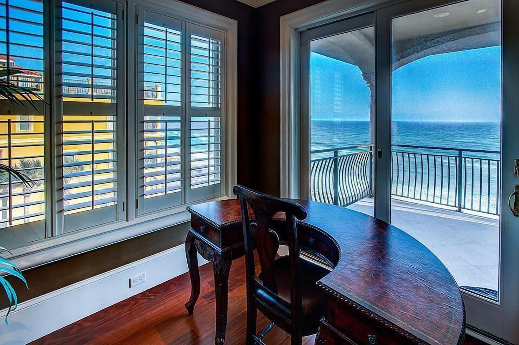 Capitano 7 Bedroom Holiday Home by Five Star Properties - Best Day