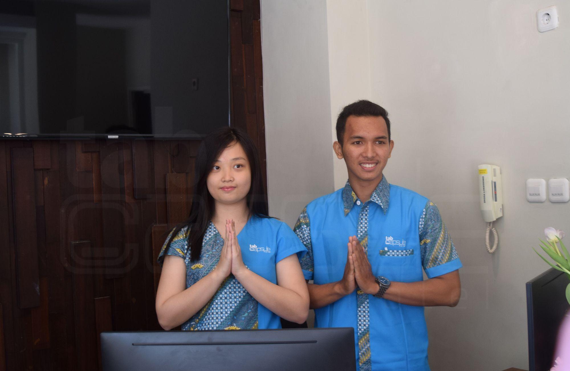Tab Capsule Hotel - Kayoon Surabaya - Best Day