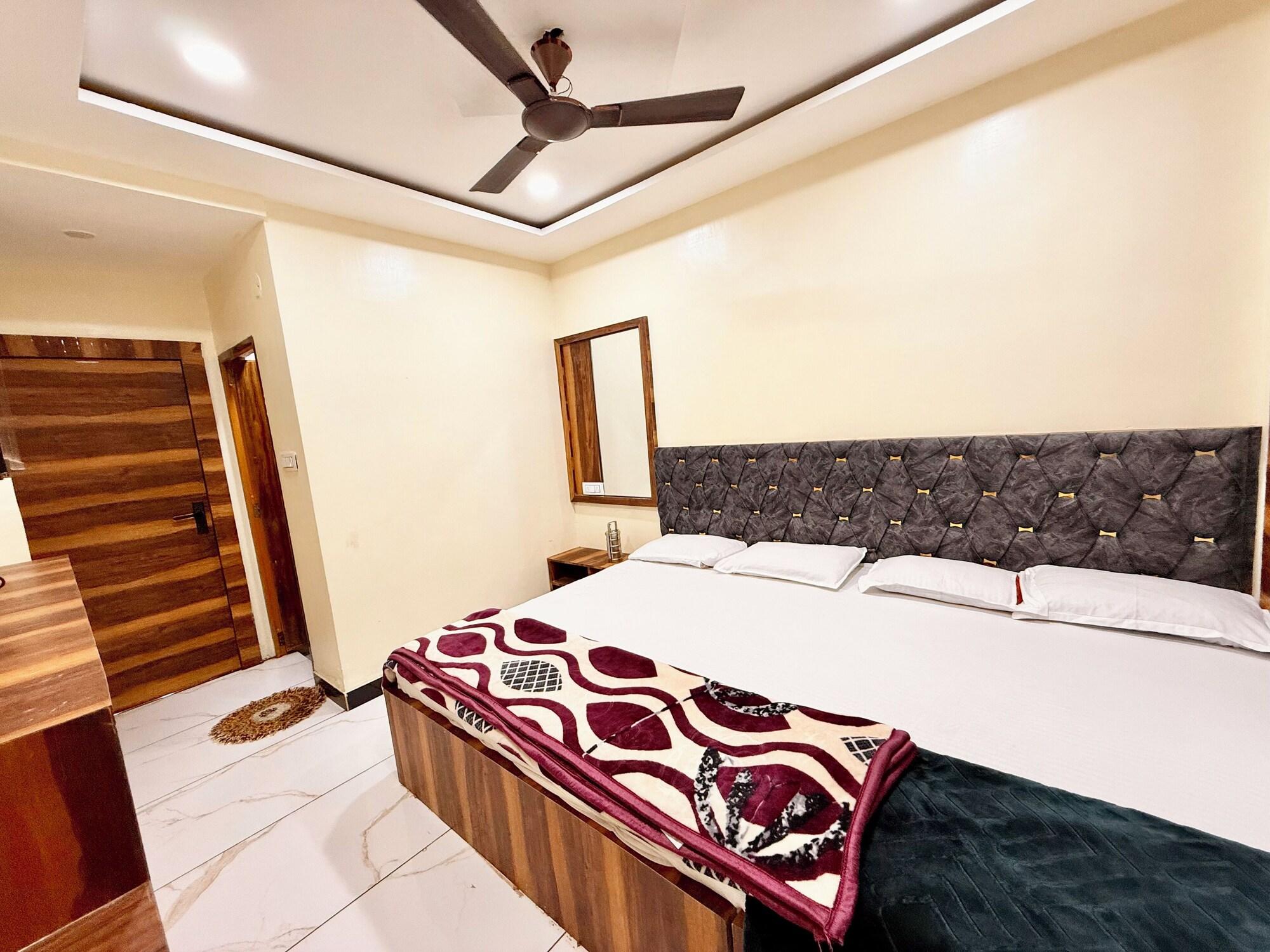 Hotel DMD Inn near Temple & Rail Staion Ujjain | Hotéis na Decolar