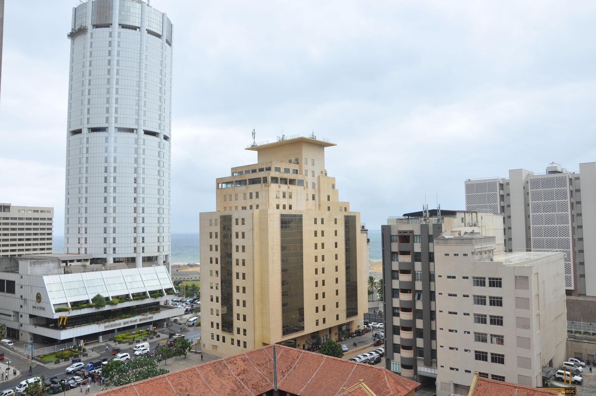 Fairway Colombo - Sri Lanka's First Hotel With Robot Technology ...